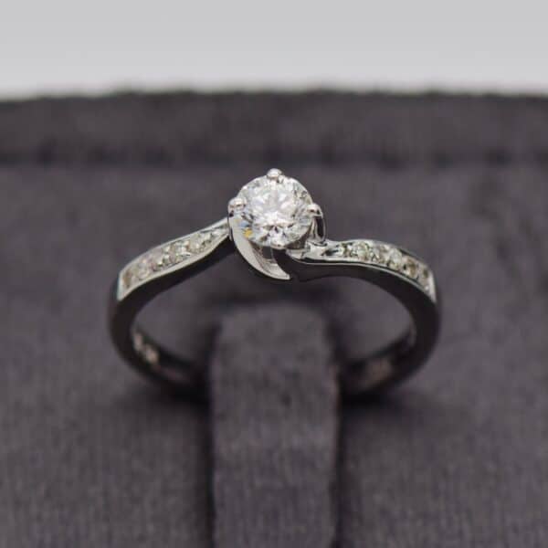 18ct White Gold Diamond Ring Cash Converters