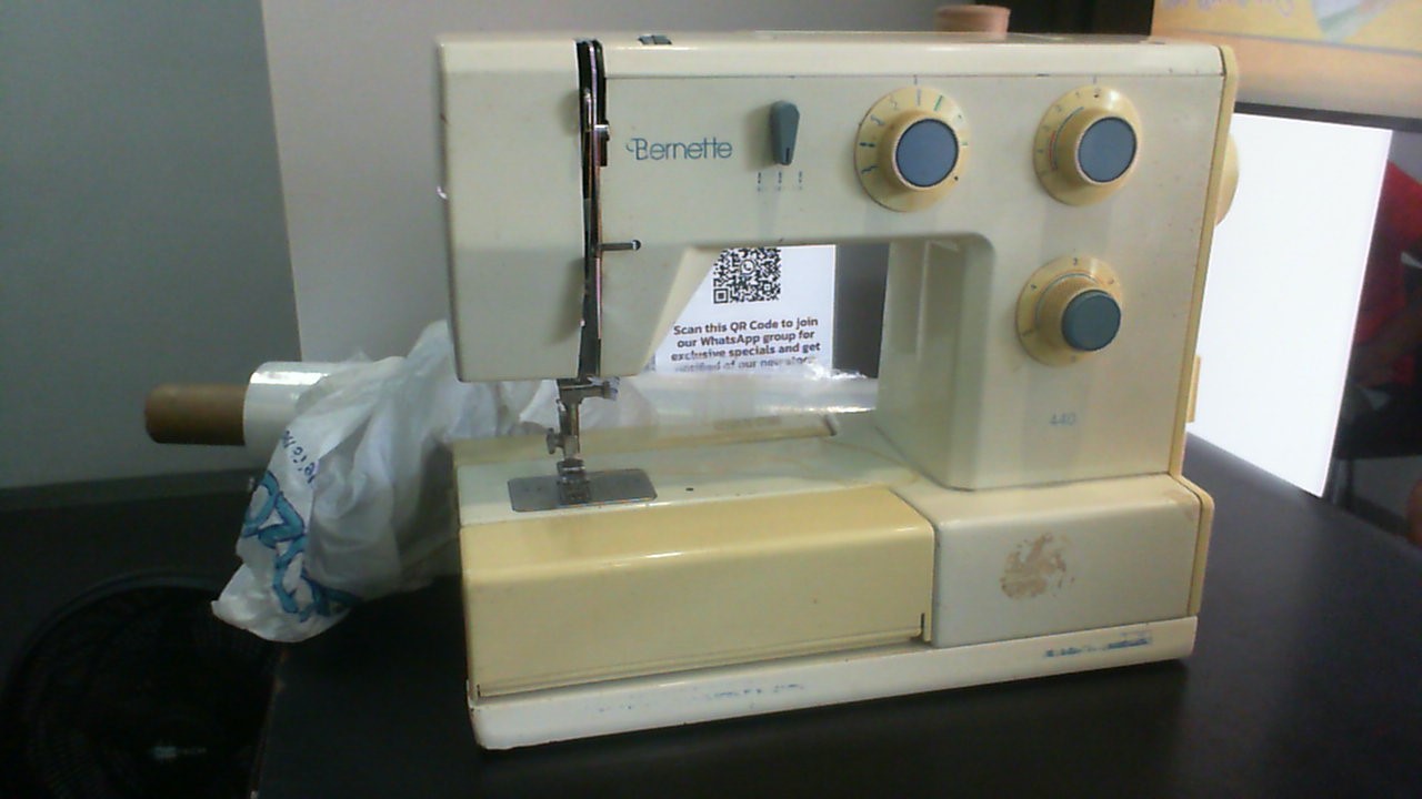 Bennet 440 Sawing Machine - Cash Converters