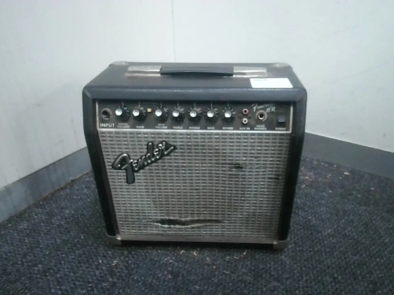 Fender Frontman 15R Guitar Amplifier: Your Versatile Practice Companion ...