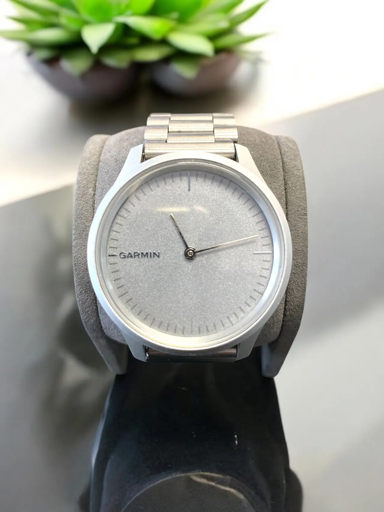 Garmin Vivomotive Style Smartwatch - Cash Converters