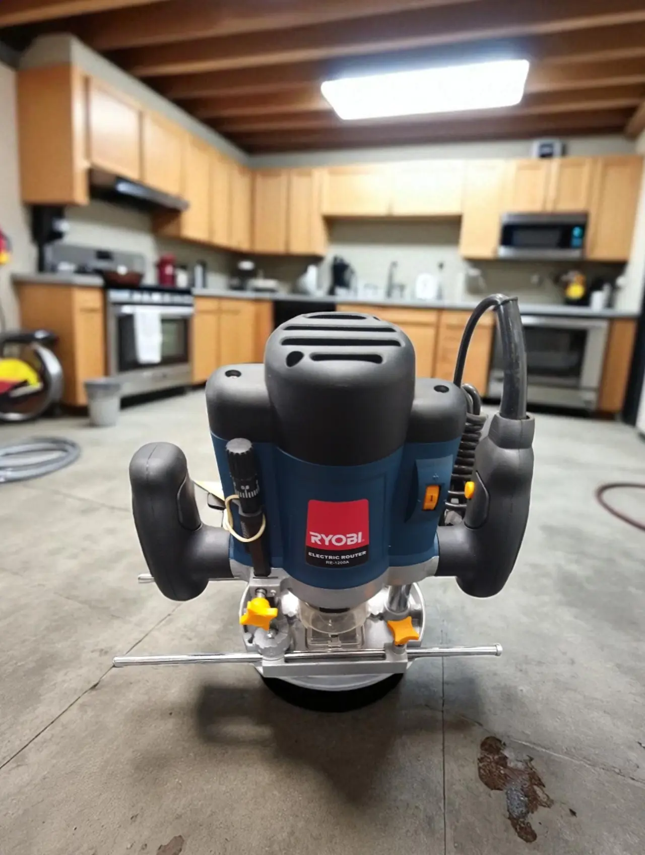 Ryobi Re-1200A Router 1200 W - Cash Converters