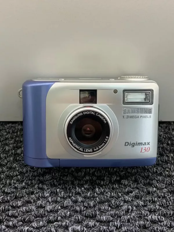 Samsung Digimax 130 1.3-Megapixel Digital Camera - Cash Converters