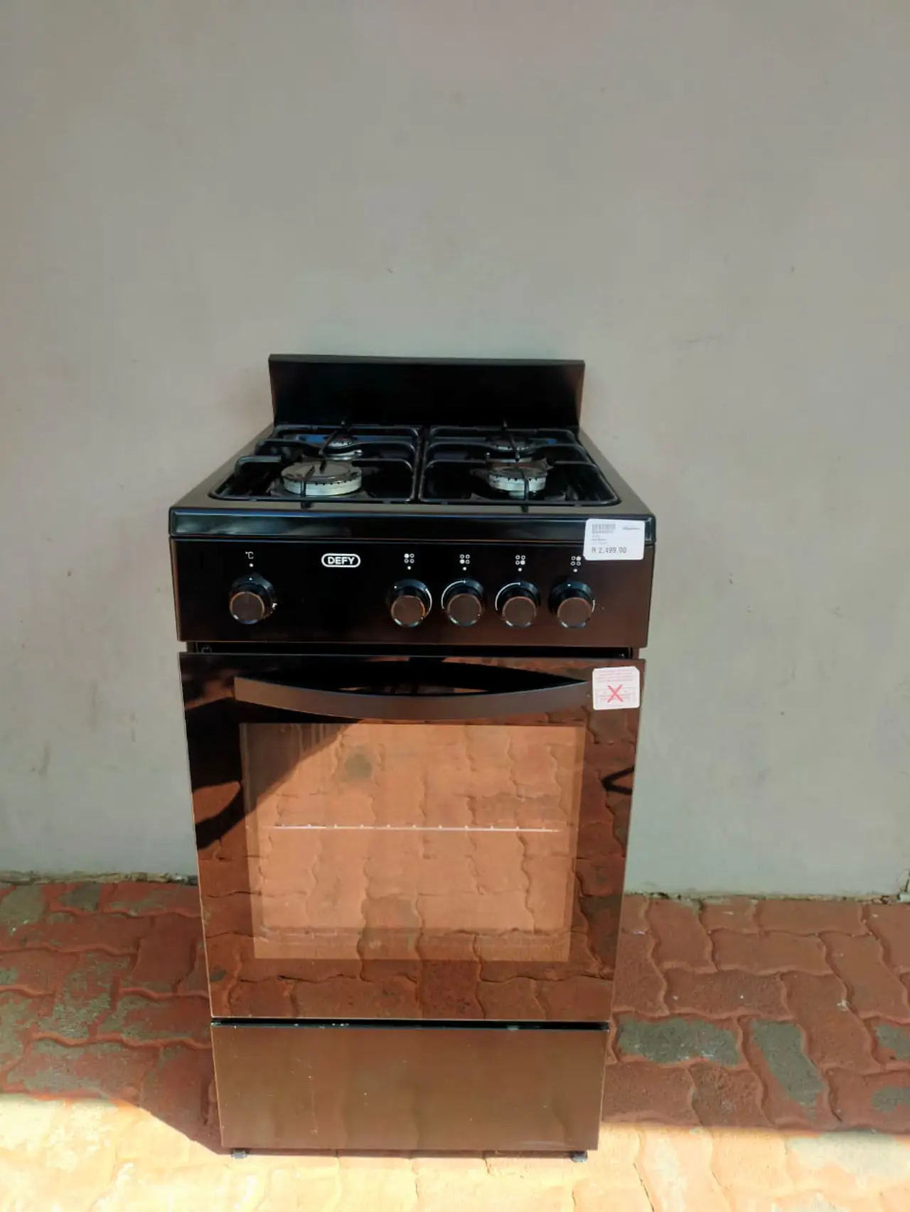 Defy Gas Stove 4 Burner Black Dgs568 - Cash Converters