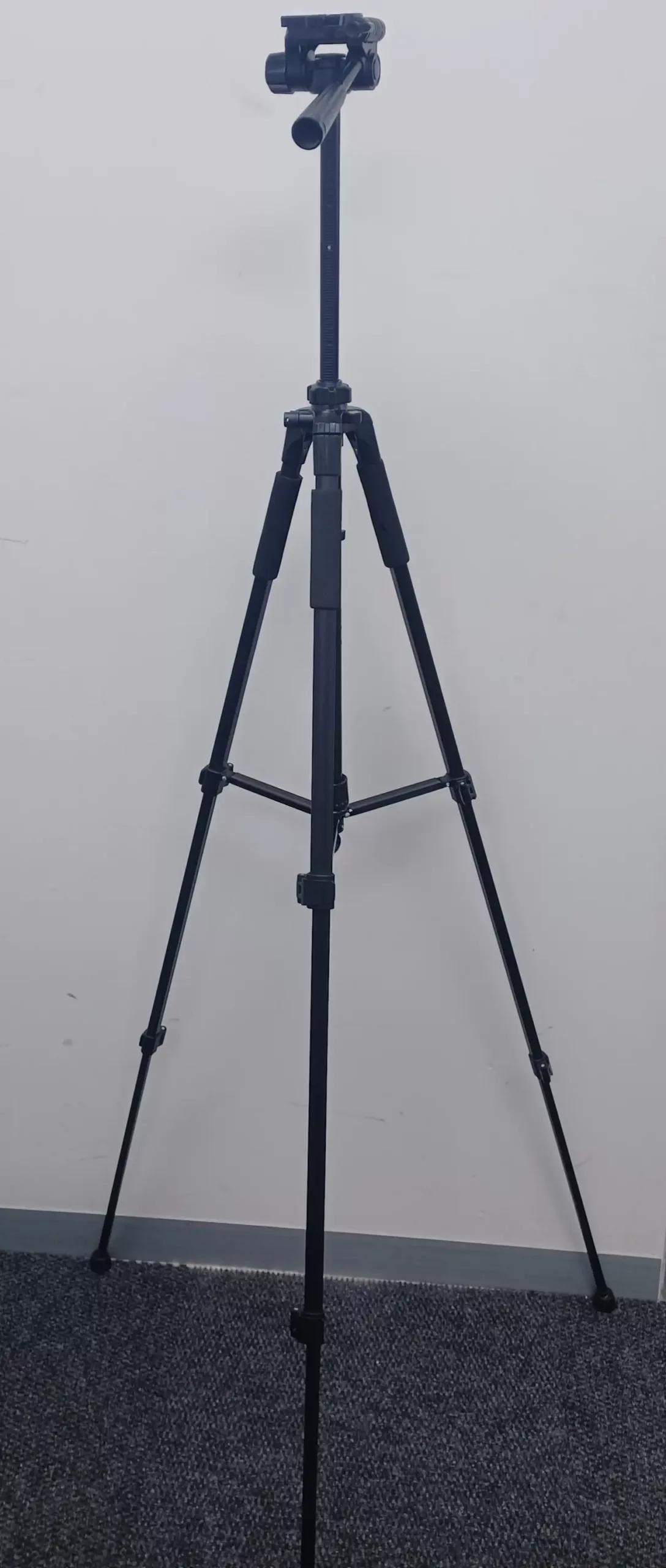 No Name Tripod (Pre-Owned / Second-Hand) - Cash Converters