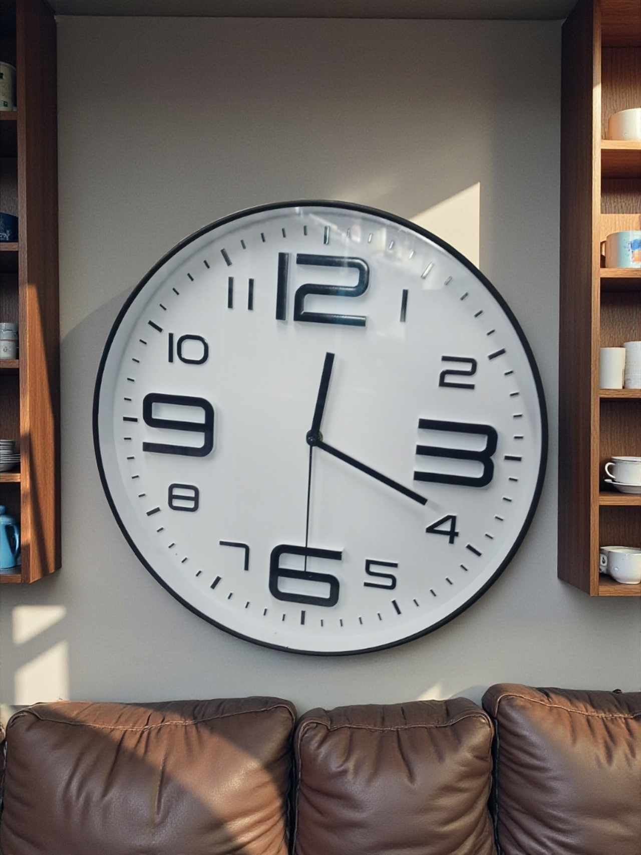 Wall Black And White Clock - Cash Converters