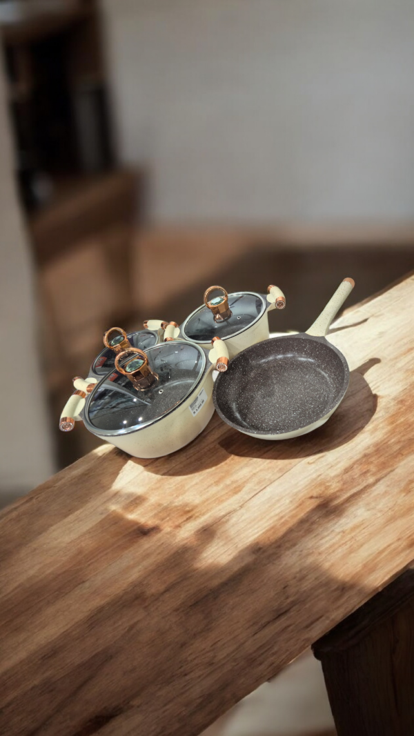 7Pc Egyptian Rose Gold Pot Set - Cash Converters