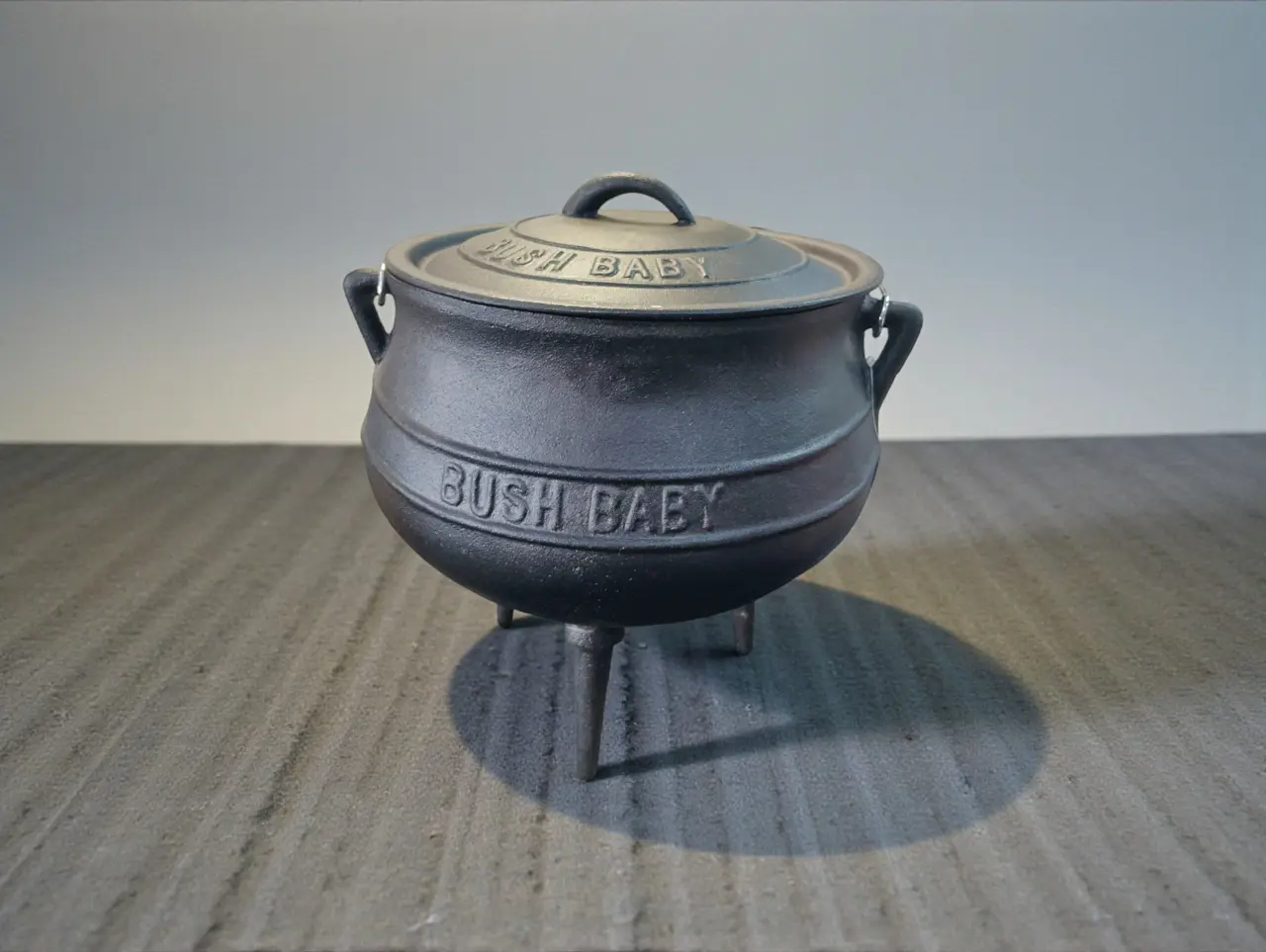 Bush Baby Size 3 Potjie Pot – Classic Cast Iron Outdoor Cooker - Cash ...
