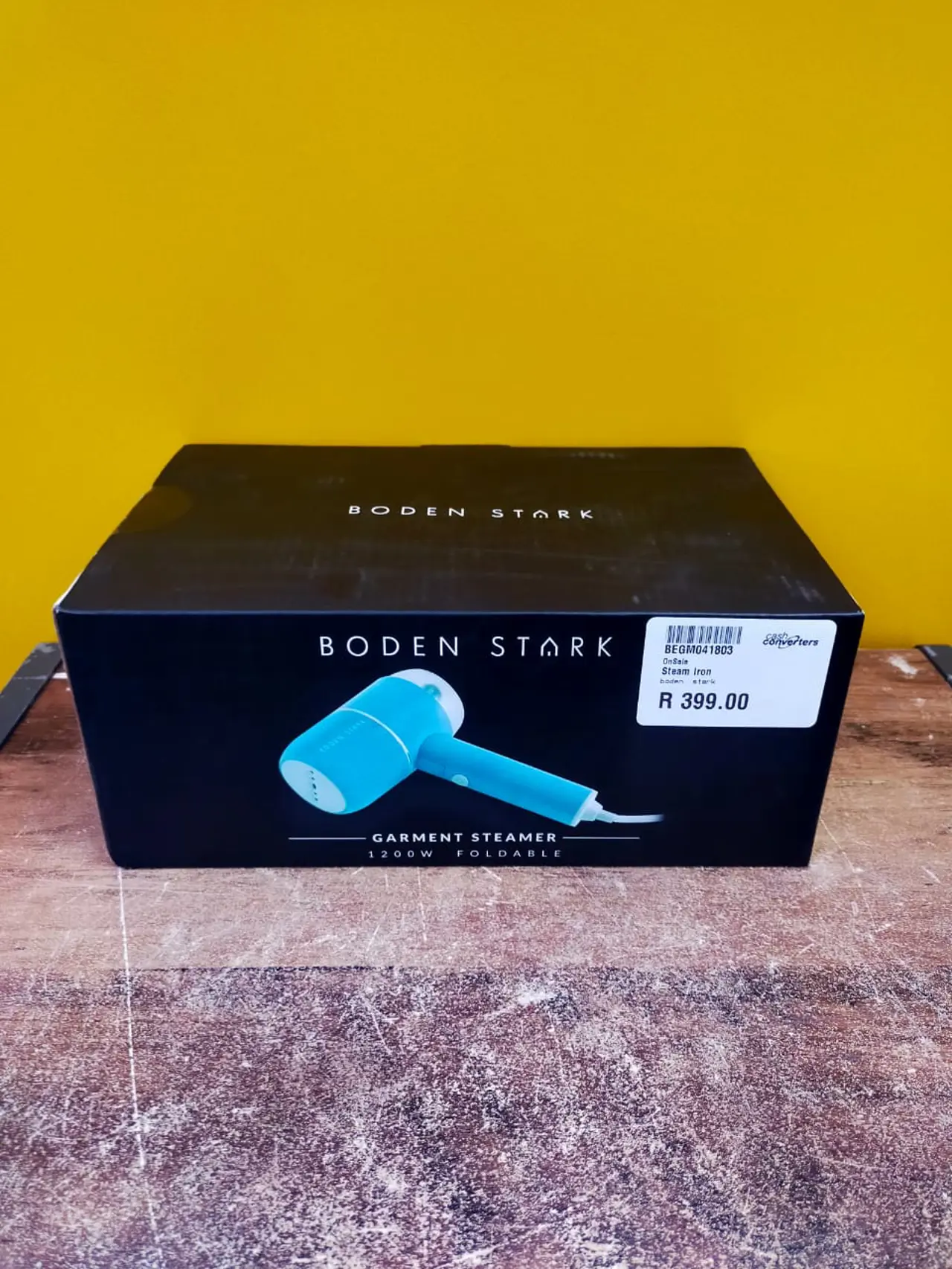 Boden Stark Garment Steamer - Cash Converters
