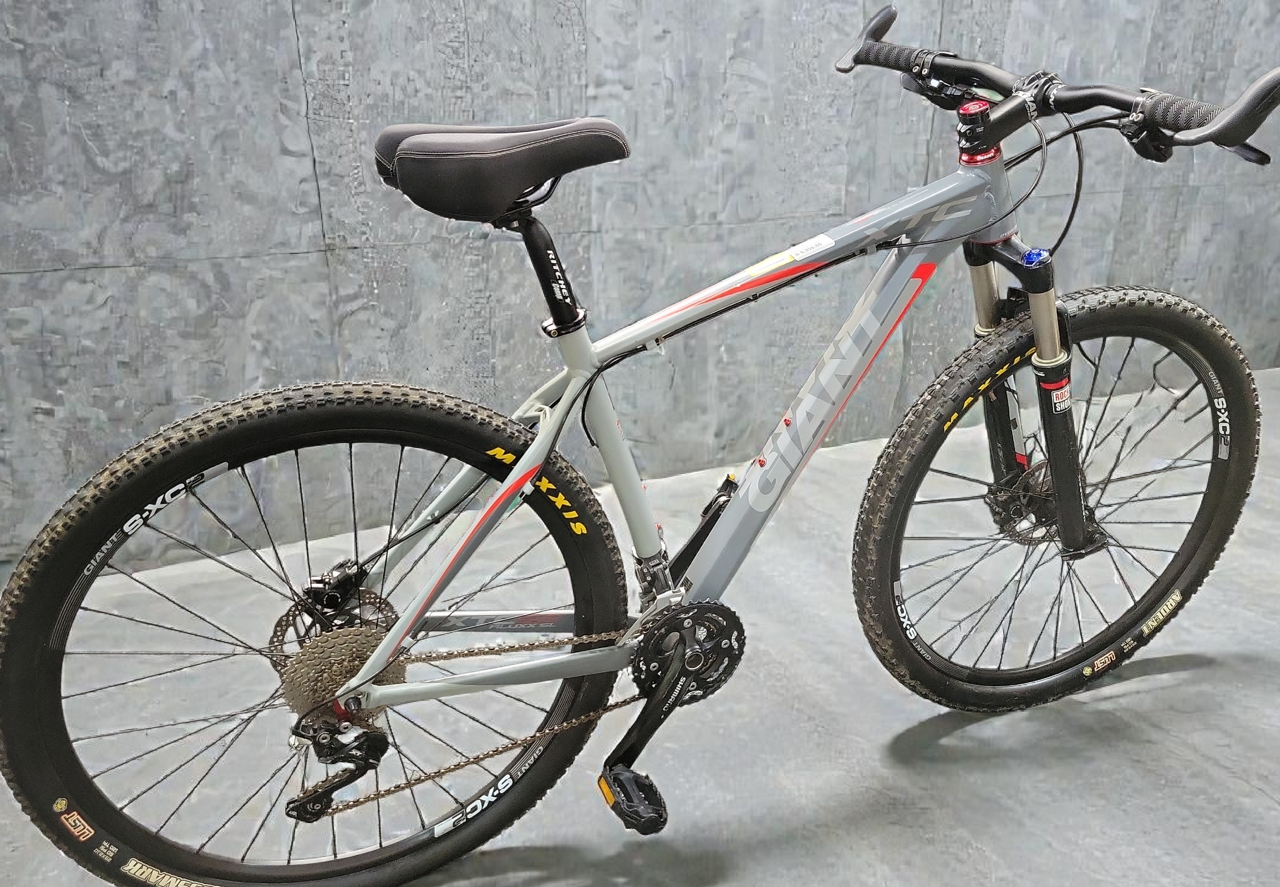 Giant Aluxx Sl Fluidform Bike - Cash Converters
