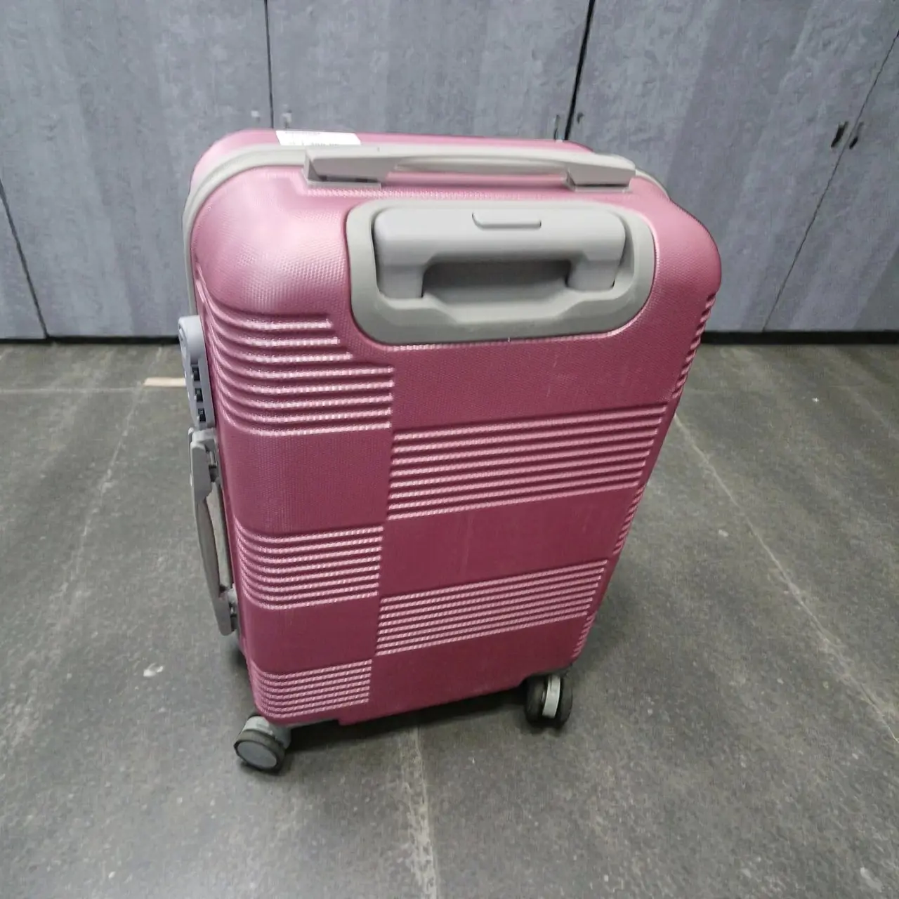 Hard Shell Spinner Suitcase – Rose Pink - Cash Converters